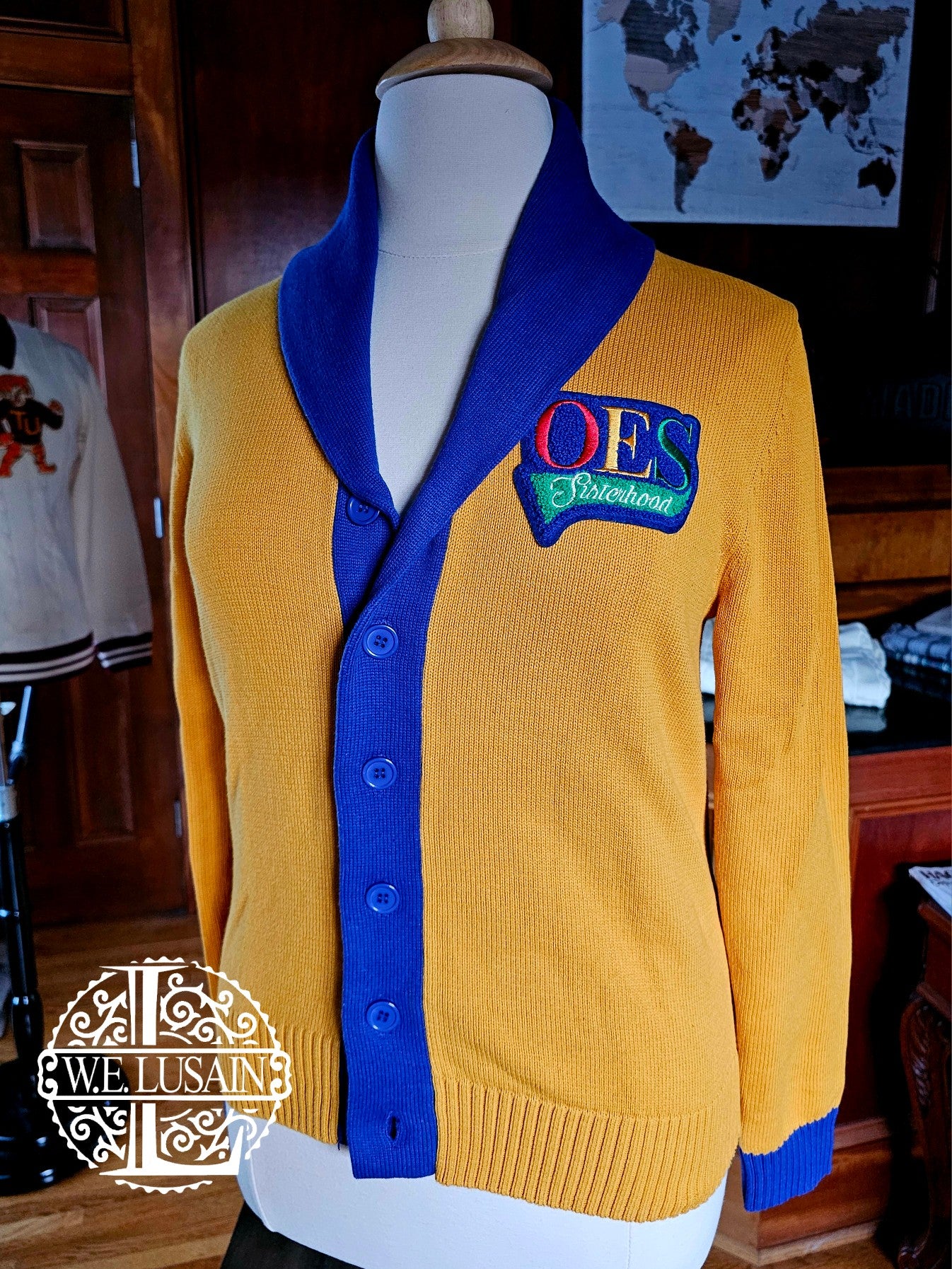 OES Cardigan – 4Klub by W.E. Lusain